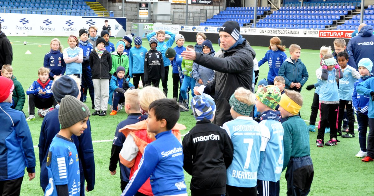 KBK og Sparebank 1 Nordmøre inviterer til fotballskoler i Kristiansund / Kristiansund